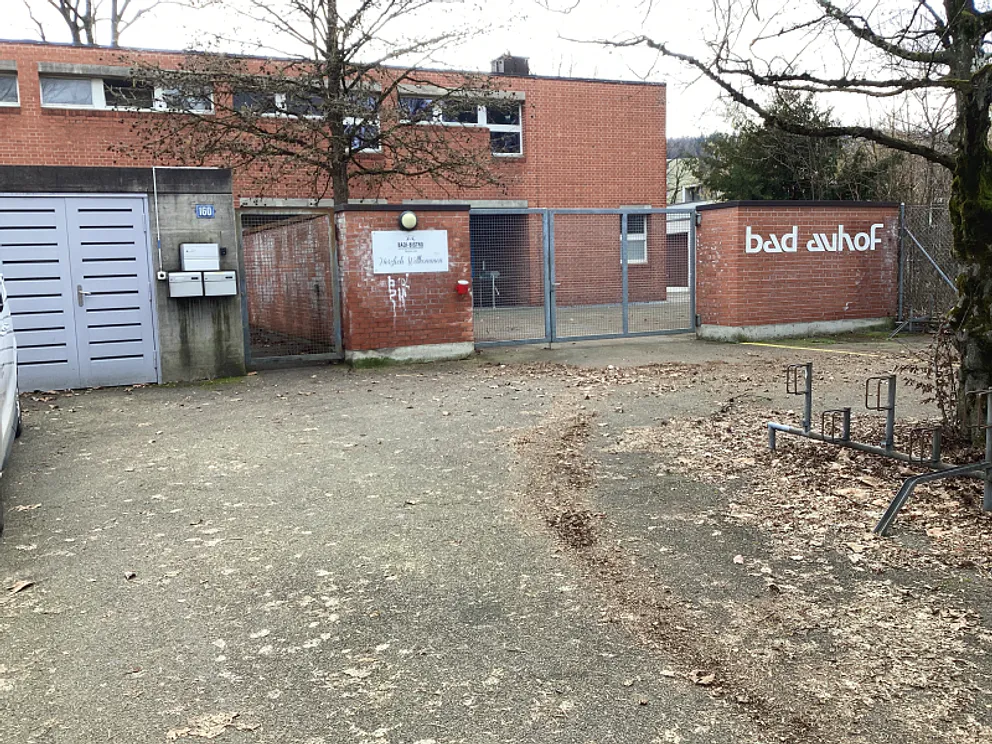 Images de Freibad Auhof - Luegislandstrasse 160, 8051 Zürich - Ginto